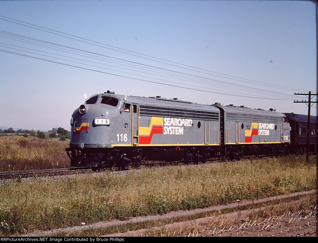 Seaboard System F units SBD 116 SBD 118 power excursion on Old Main Line - 1983